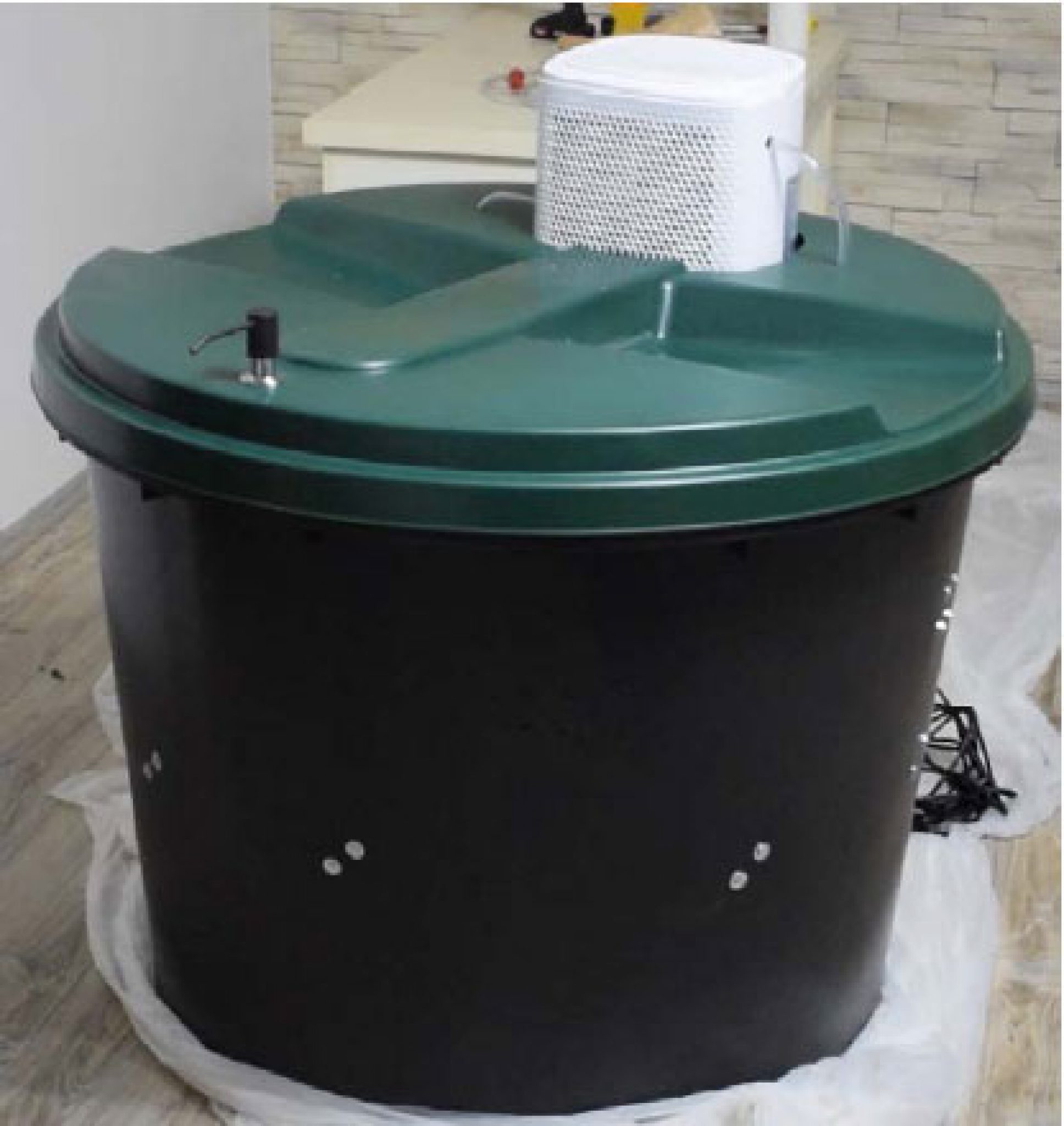 Water Freedom System - How to Create Fresh Clean Water From Thin Air